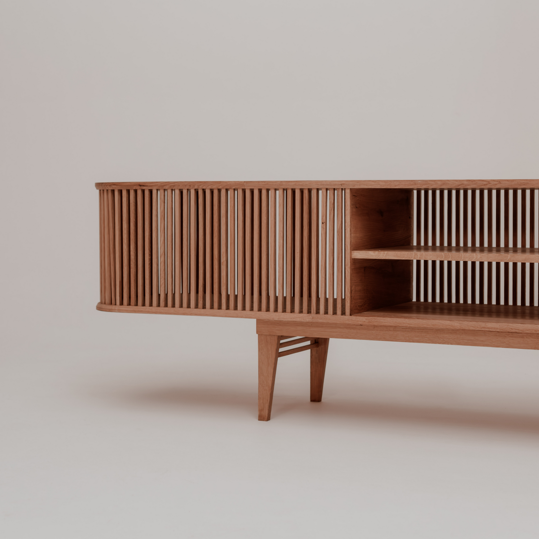 Storage & Media Units – Art of Curation