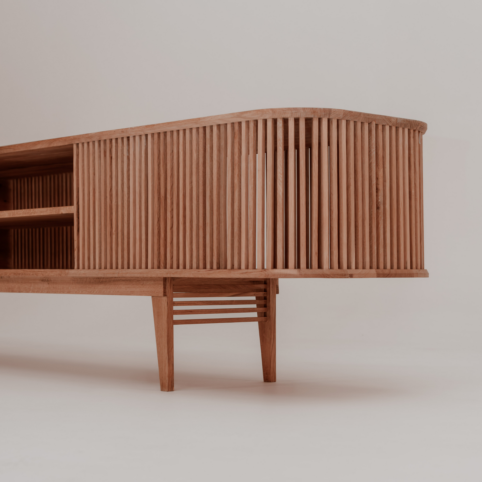 Storage & Media Units – Art of Curation